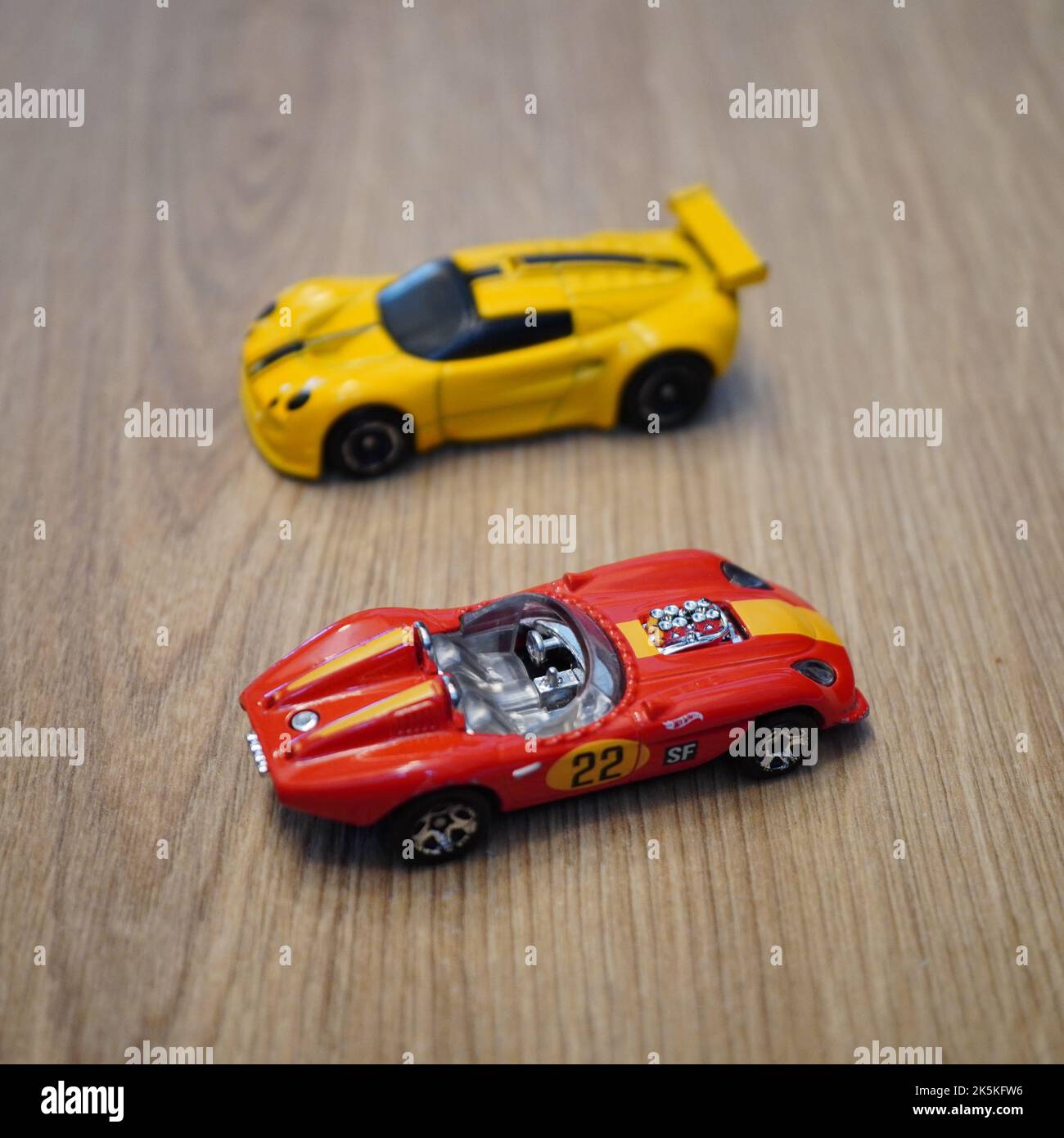 A top view of the Lotus Sport Elise and Glory Chaser Mattel Hot Wheels ...