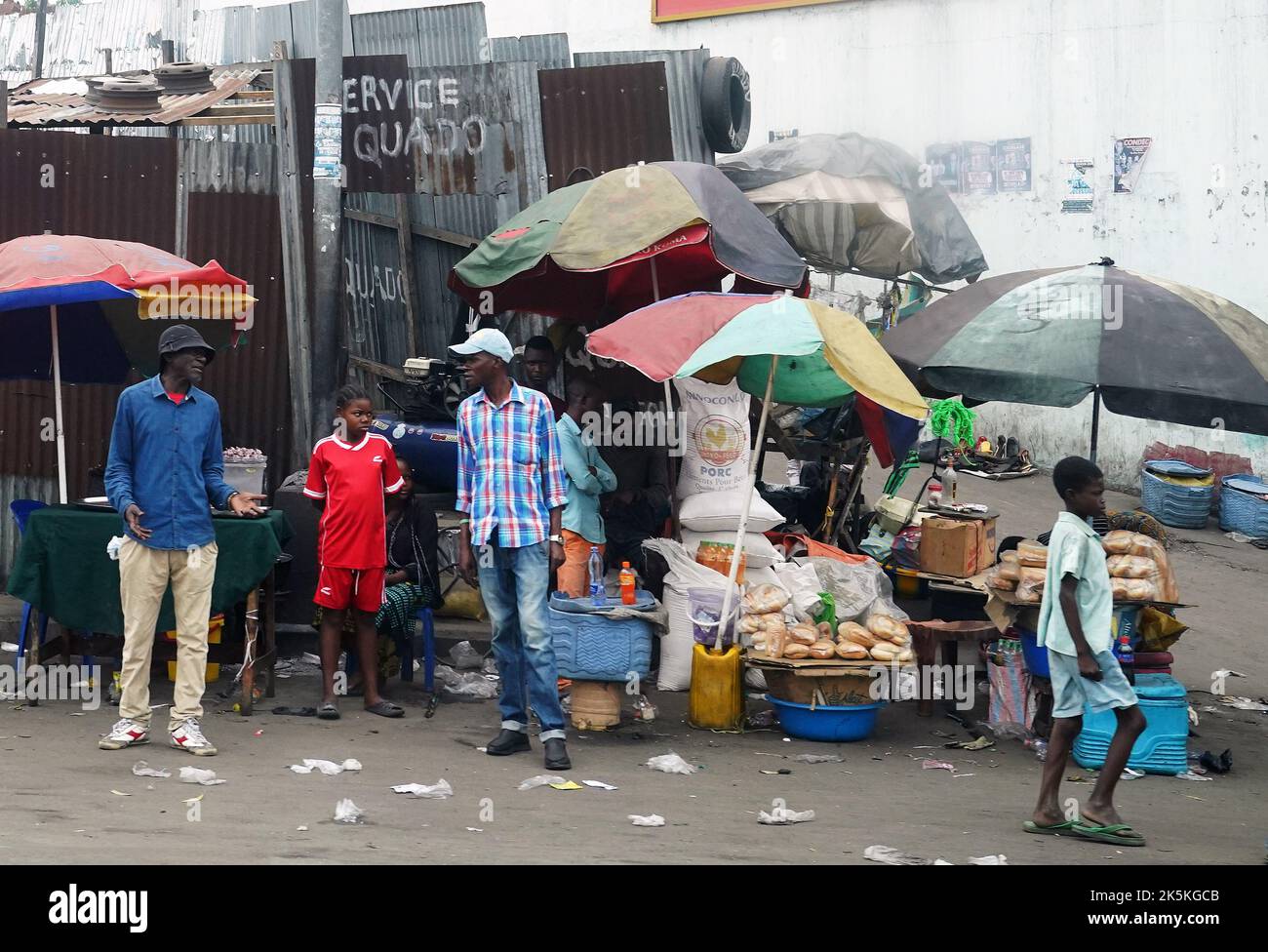 Daily life along the streets in the city centre of Kinshasa in the ...