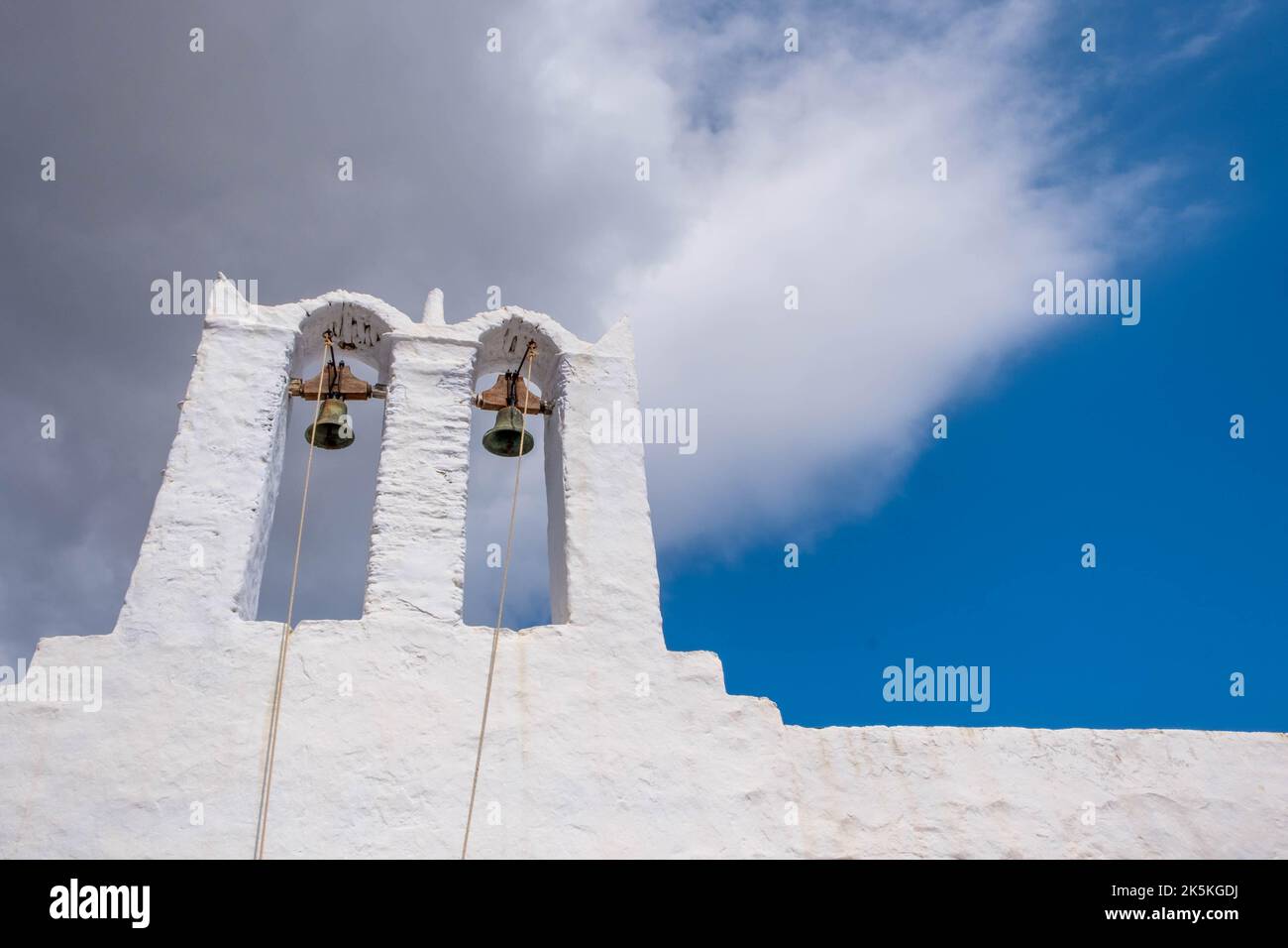 Greek Orthodox chapel on the island of Sifnos Stock Photo - Alamy