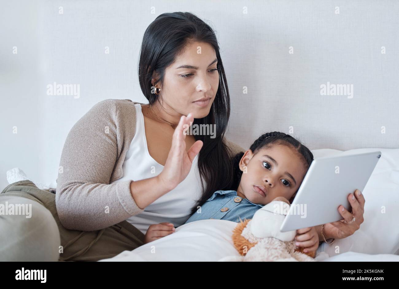 Serious conversation child parent hi-res stock photography and images ...