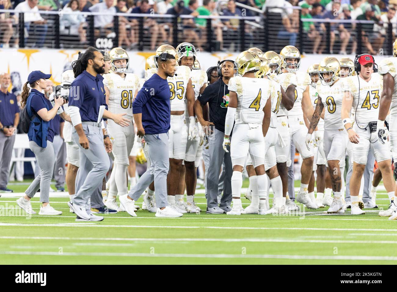 Las Vegas, Nevada, USA. 08th Oct, 2022. Notre Dame head coach Marcus ...