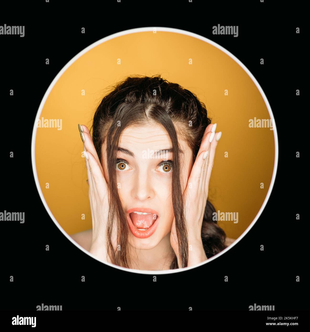 Shocked woman face. OMG reaction. Unexpected news. Overwhelmed astonished girl clutching head ...