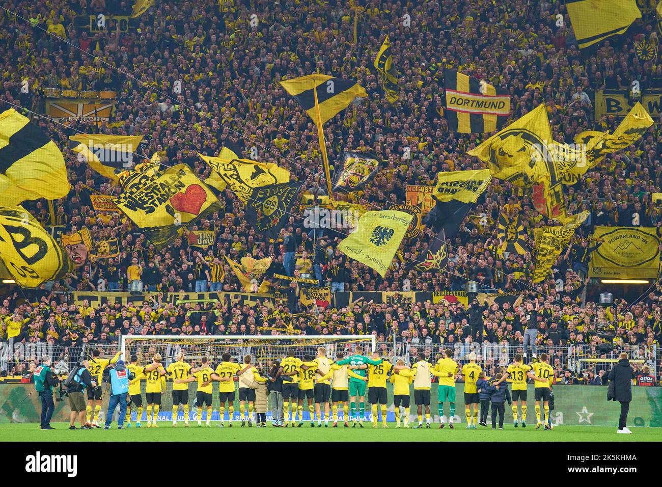 Bvb 2022 team hi-res stock photography and images - Alamy