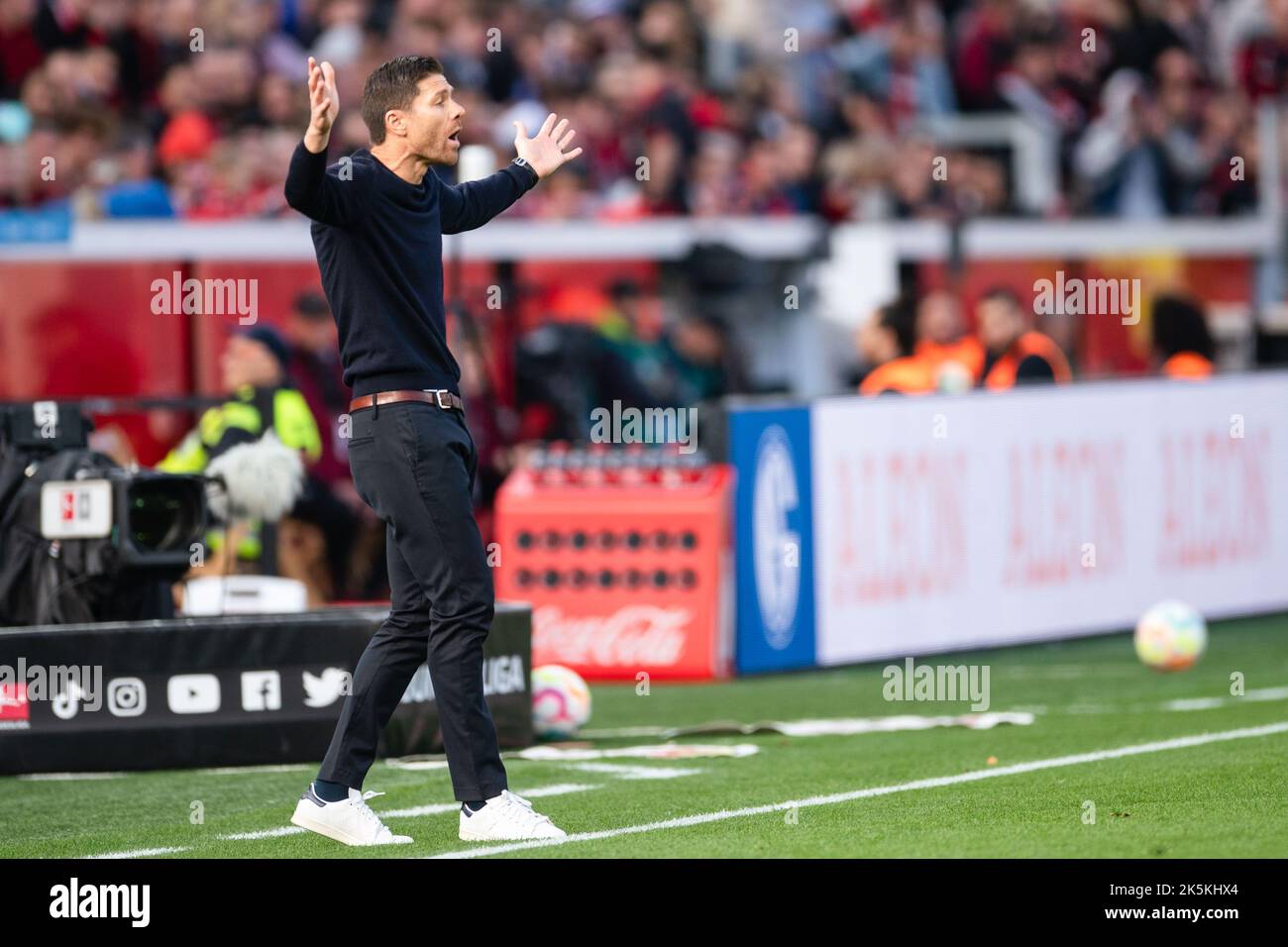 Leverkusen, Germany. 08th Oct, 2022. Soccer: Bundesliga, Bayer ...