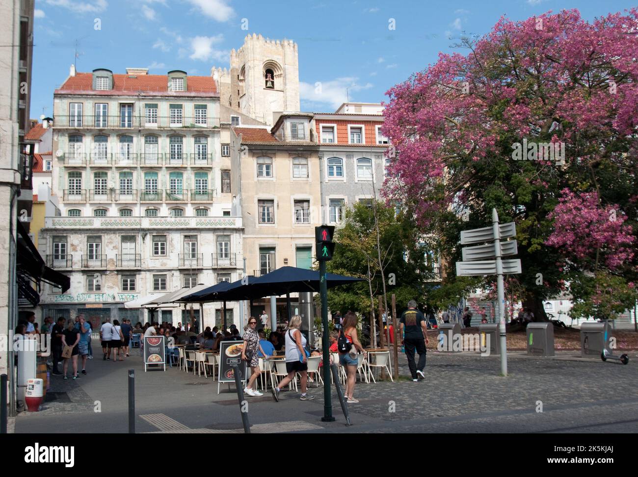 Restaurant alfama portugal hi-res stock photography and images - Alamy