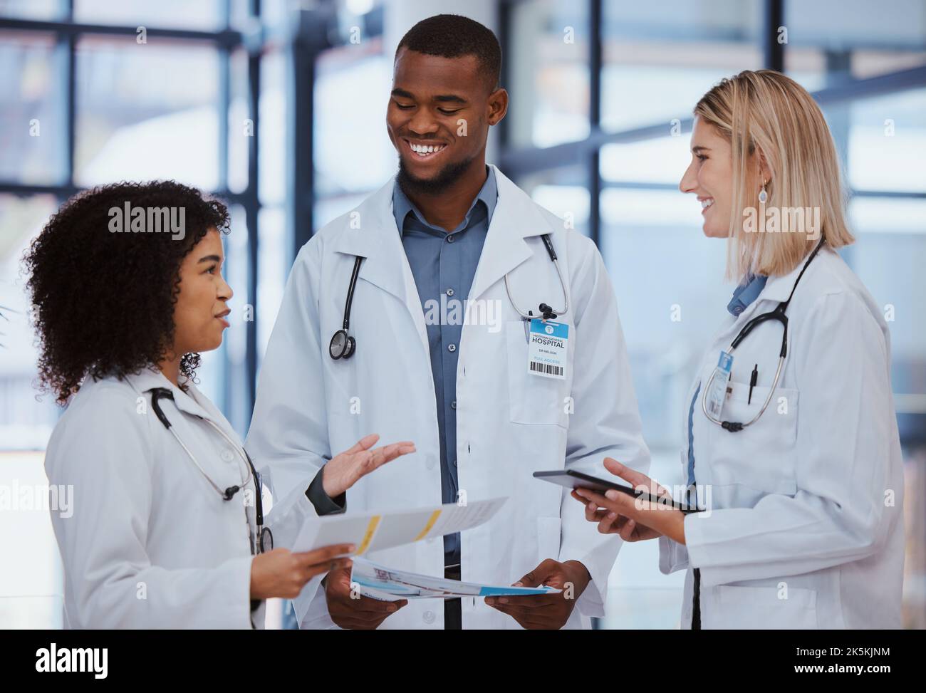 Collaboration, conversation and medical consulting with doctors in ...