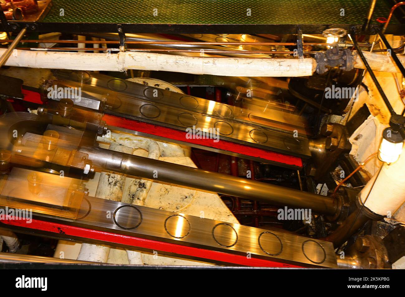 Steam engine operating on Paddlesteamer Stock Photo - Alamy