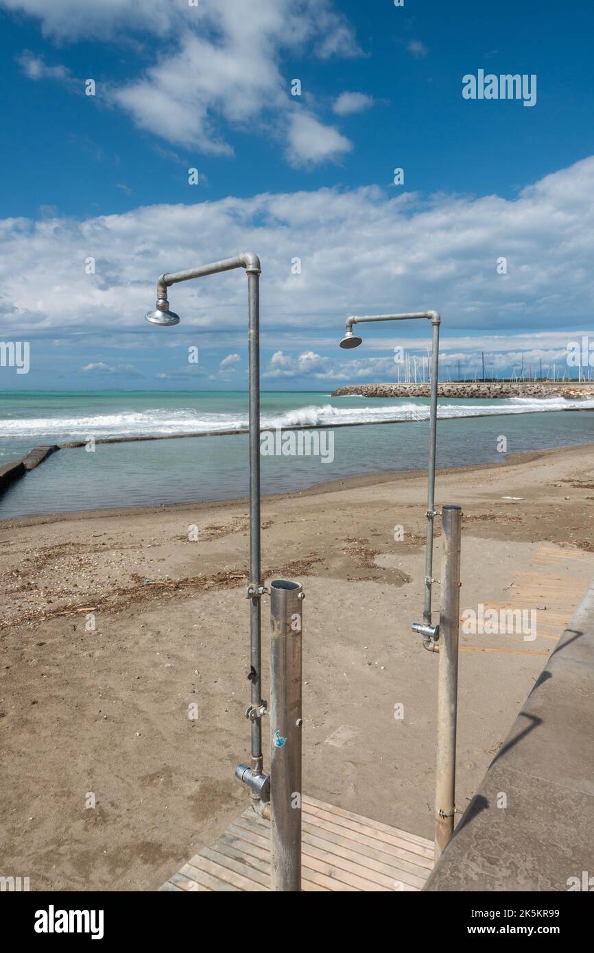 Outdoor shower on beach hi-res stock photography and images - Alamy