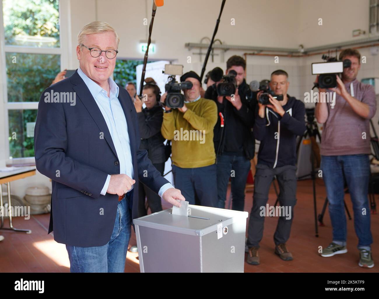 09 October 2022, Lower Saxony, Südergellersen: Bernd Althusmann, CDU ...