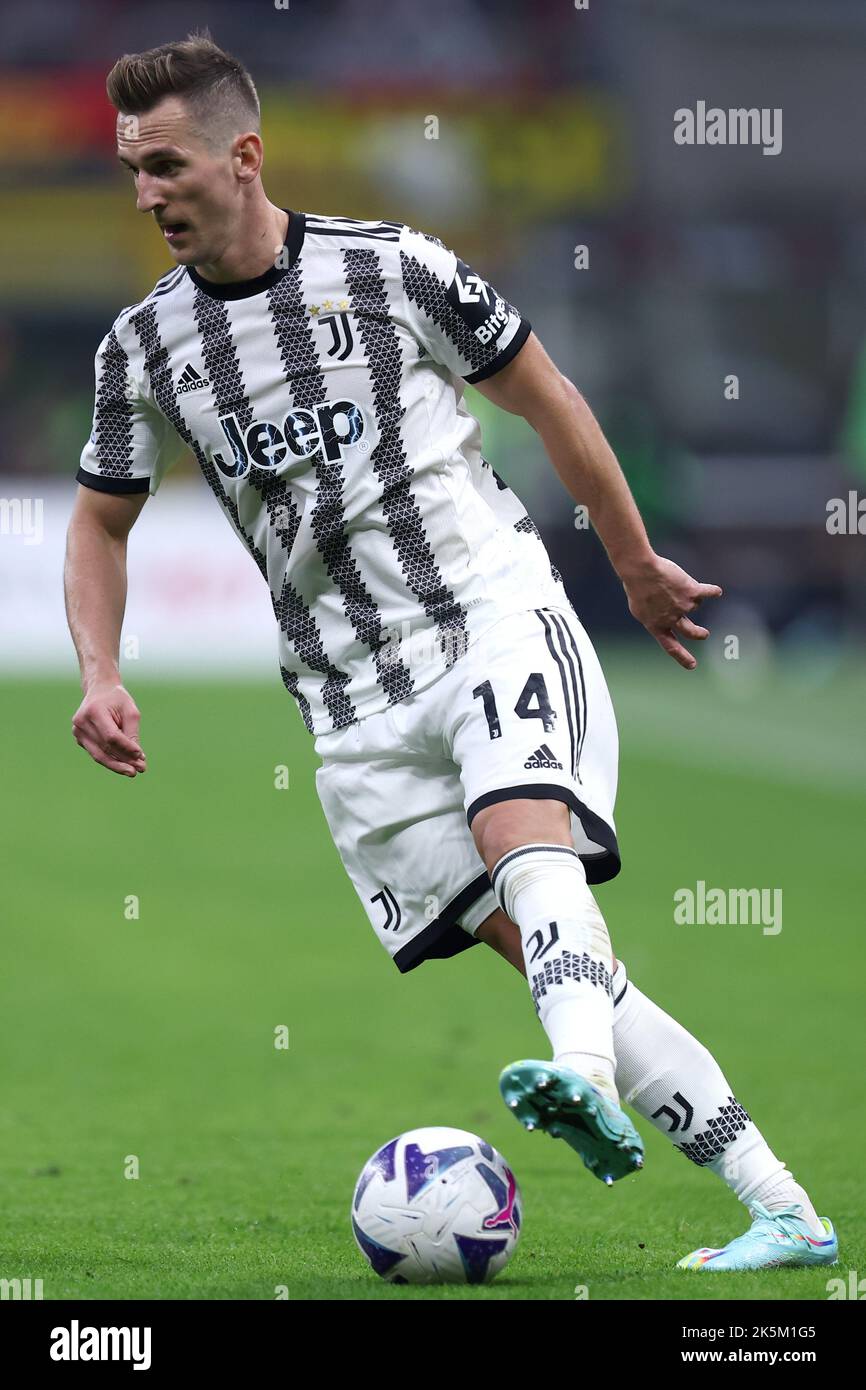 Milan, Italy. 8th Oct 2022. Arkadiusz Milik of Juventus Fc controls the ...