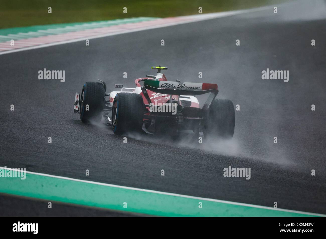 24 ZHOU Guanyu (chi), Alfa Romeo F1 Team ORLEN C42, action during the Formula 1 Honda Japanese ...