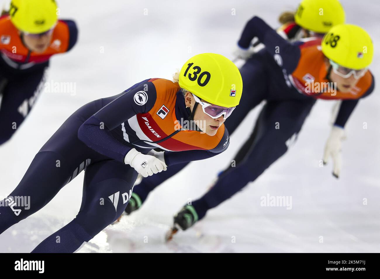 HeereNVEEN - Short tracker Xandra Velzeboer takes the lead in the final ...