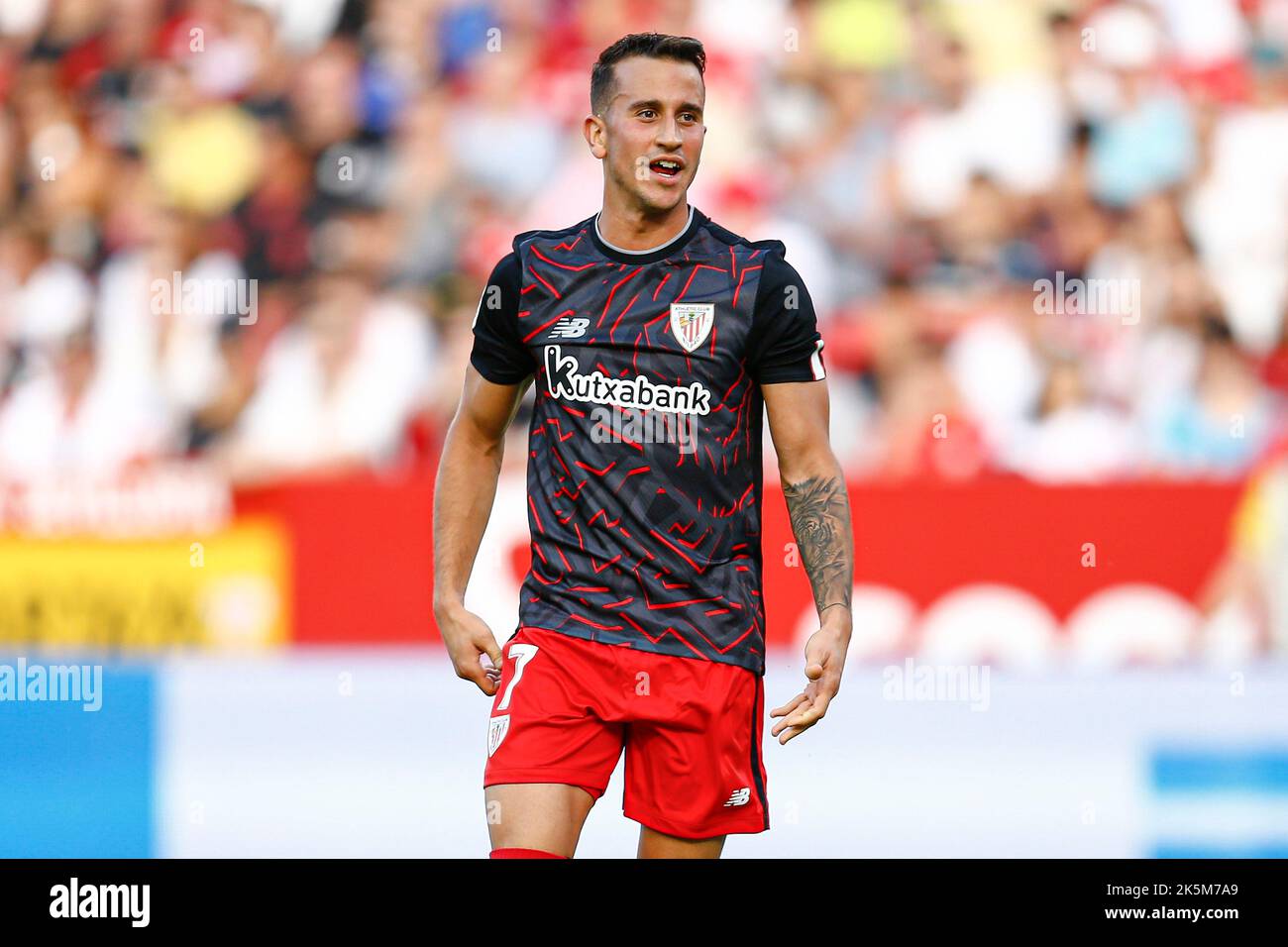 Alex Berenguer of Athletic Club during the La Liga match between ...