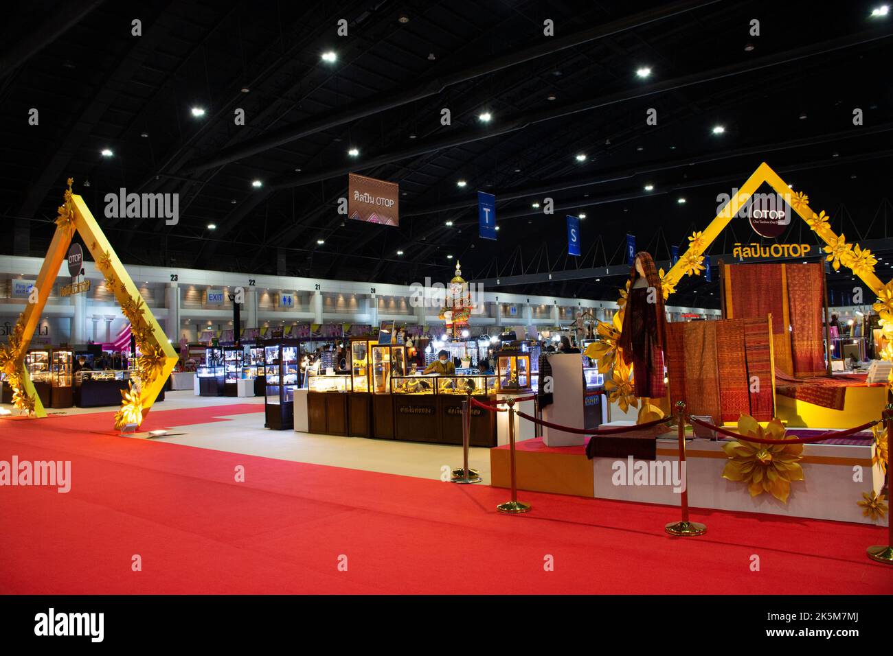 Thai people and foreign traveler travel visit walking shopping local ...