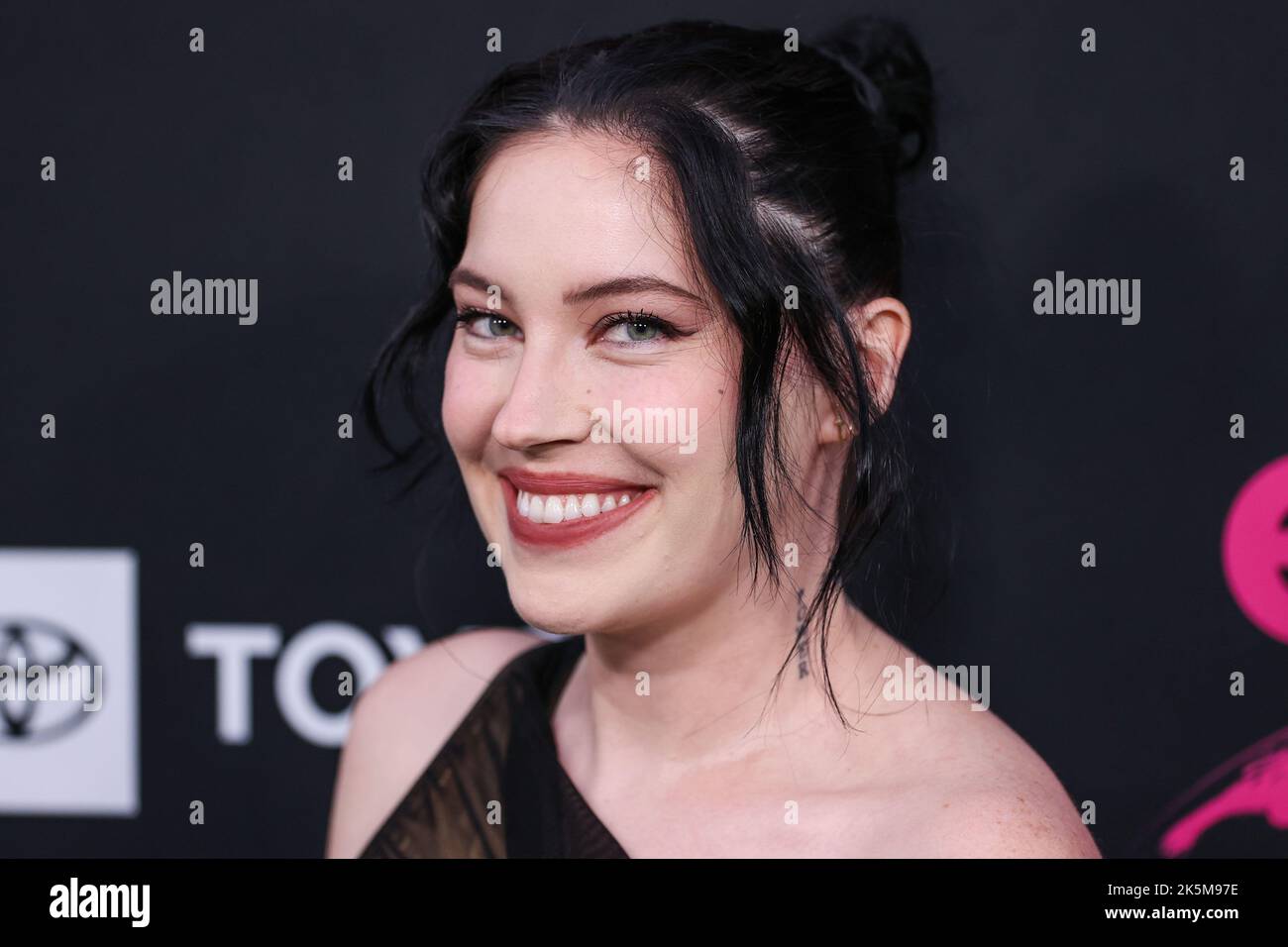 Sarah grace mclaughlin 2022 hi-res stock photography and images - Alamy