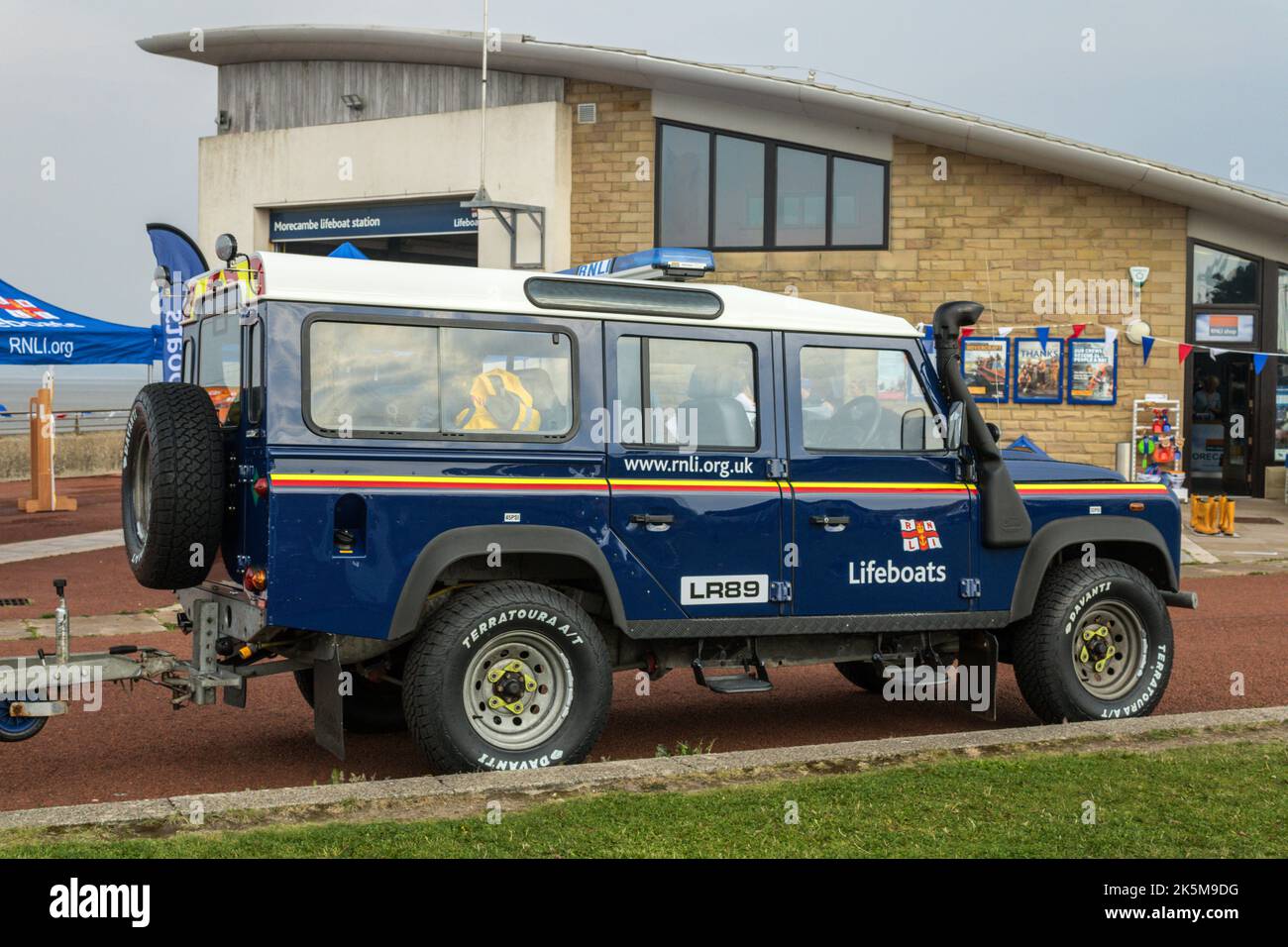 Morecambe R.N.L.I. Land Rover Stock Photo - Alamy