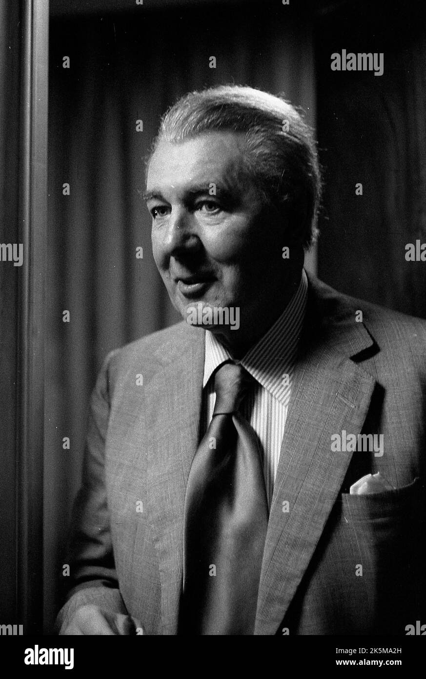 British actor Michael Redgrave, Teatro Cervantes, Buenos Aires ...