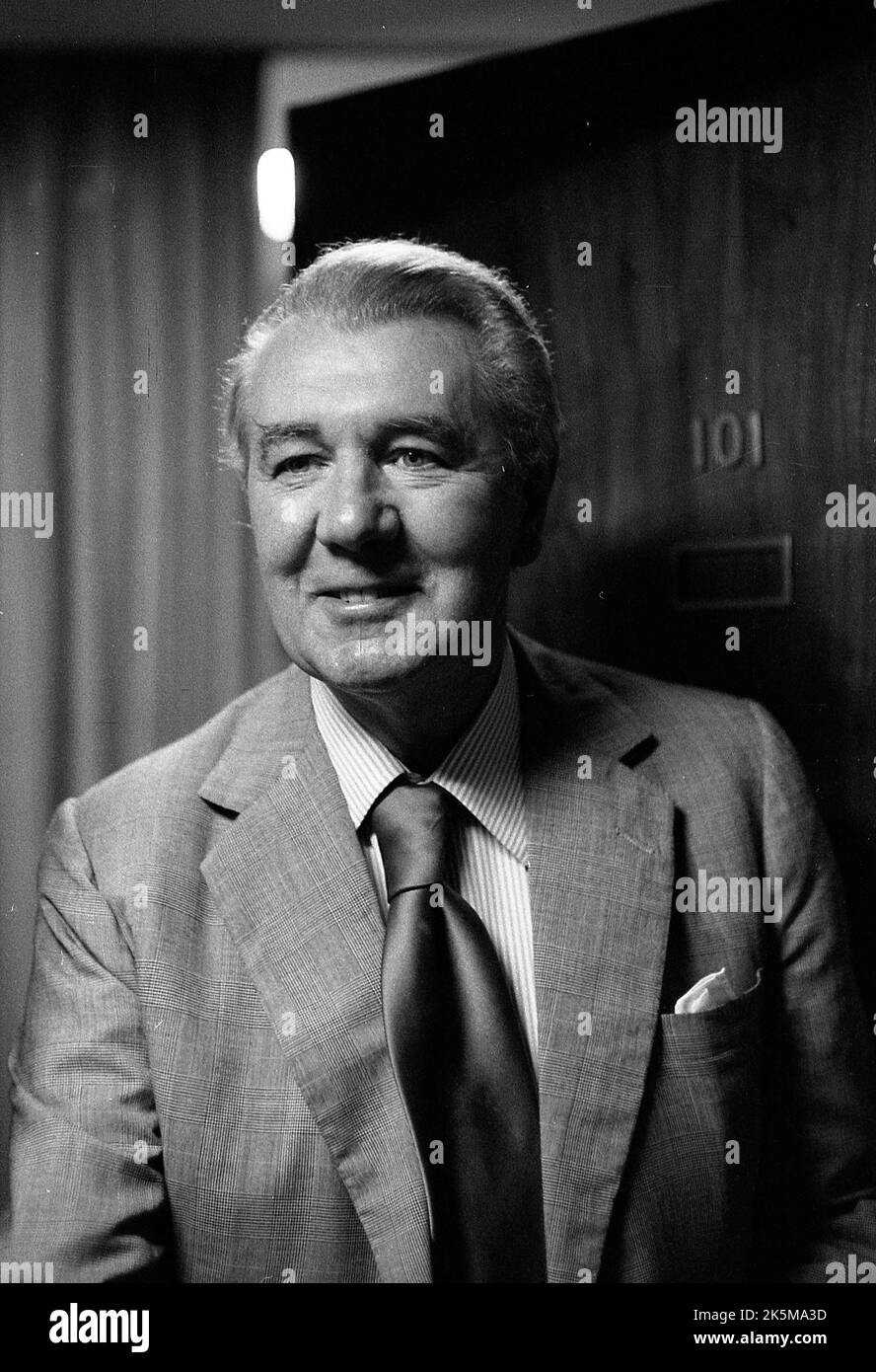 British actor Michael Redgrave, Teatro Cervantes, Buenos Aires ...