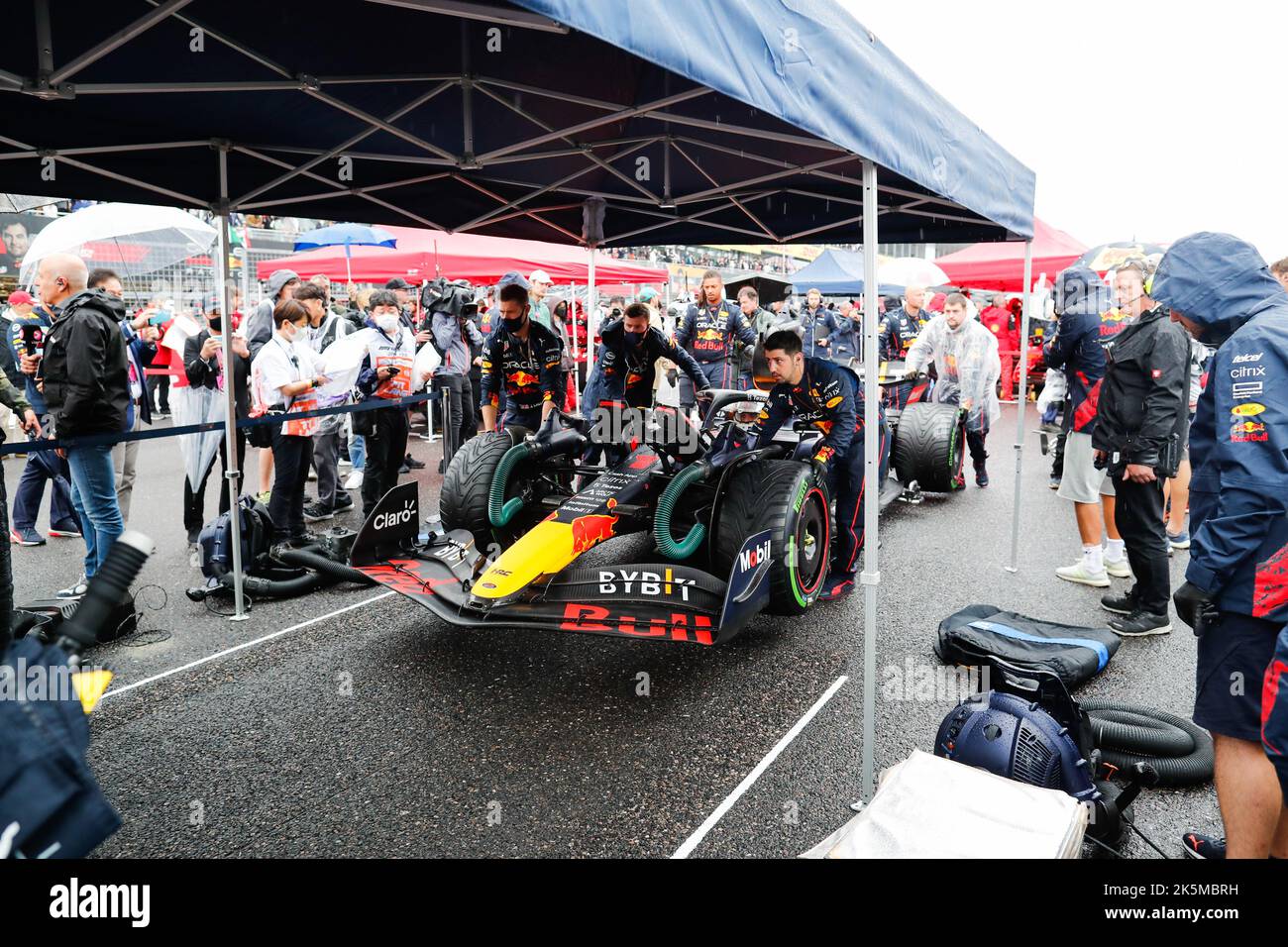 01 VERSTAPPEN Max (nld), Red Bull Racing RB18, starting grid, grille de depart, during the ...