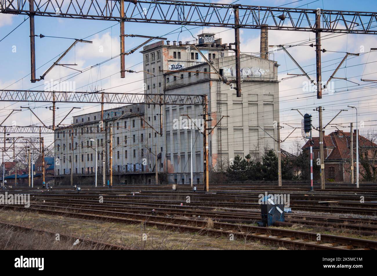 Urbex vehicle hi-res stock photography and images - Alamy