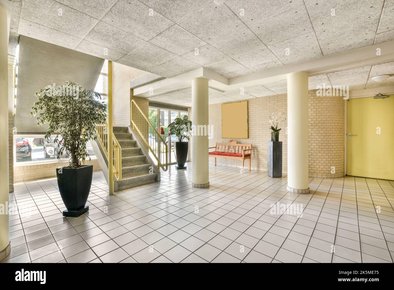 Spacious hall in modern apartment Stock Photo - Alamy