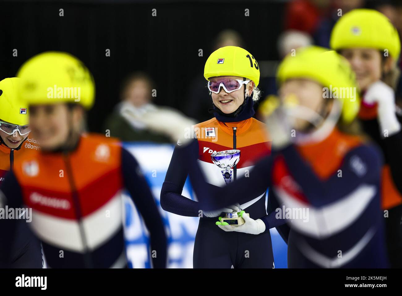 HeereNVEEN - Short tracker Selma Poutsma and the winning team make a ...