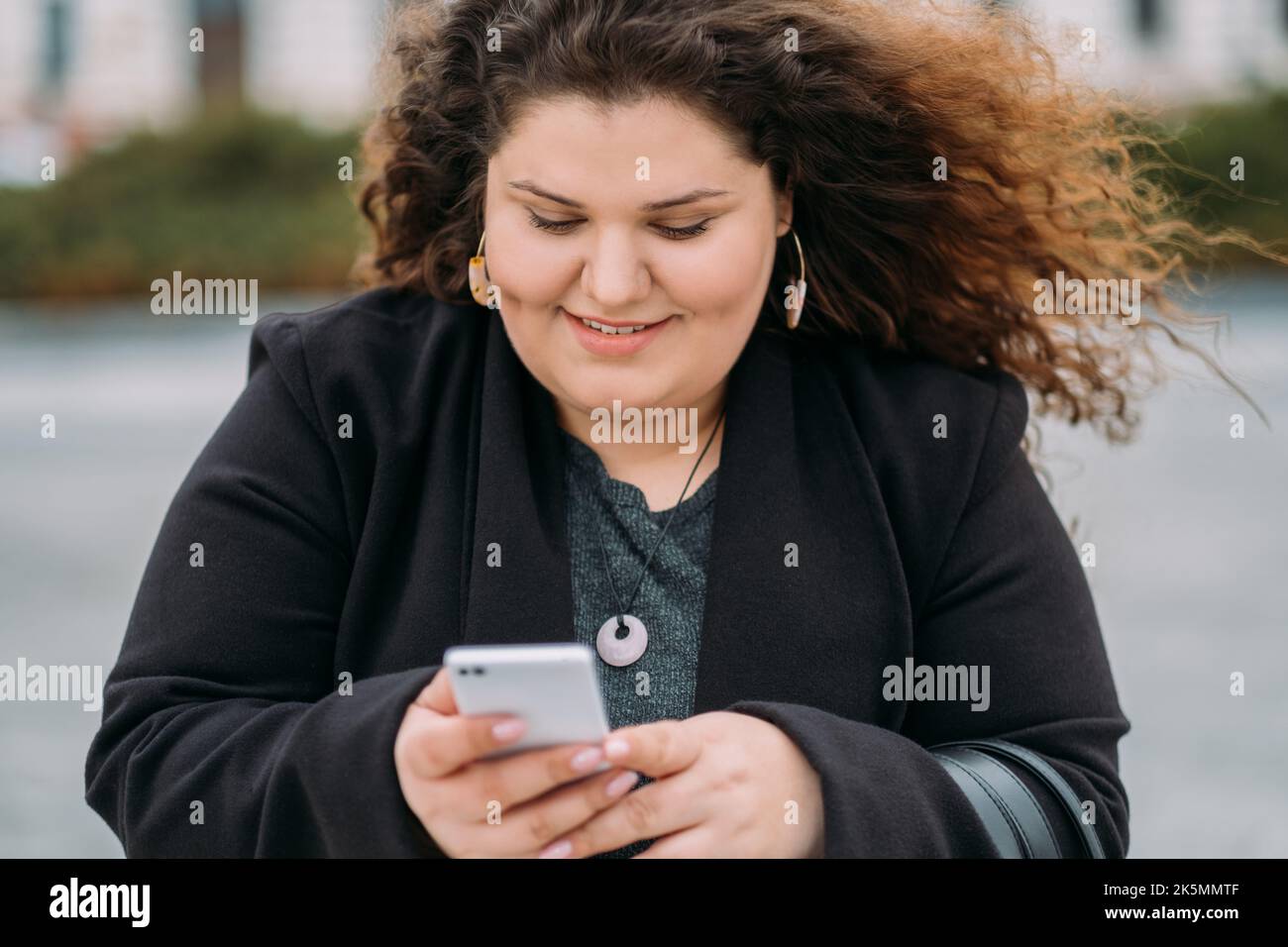 Curvy brunette woman hi-res stock photography and images - Alamy