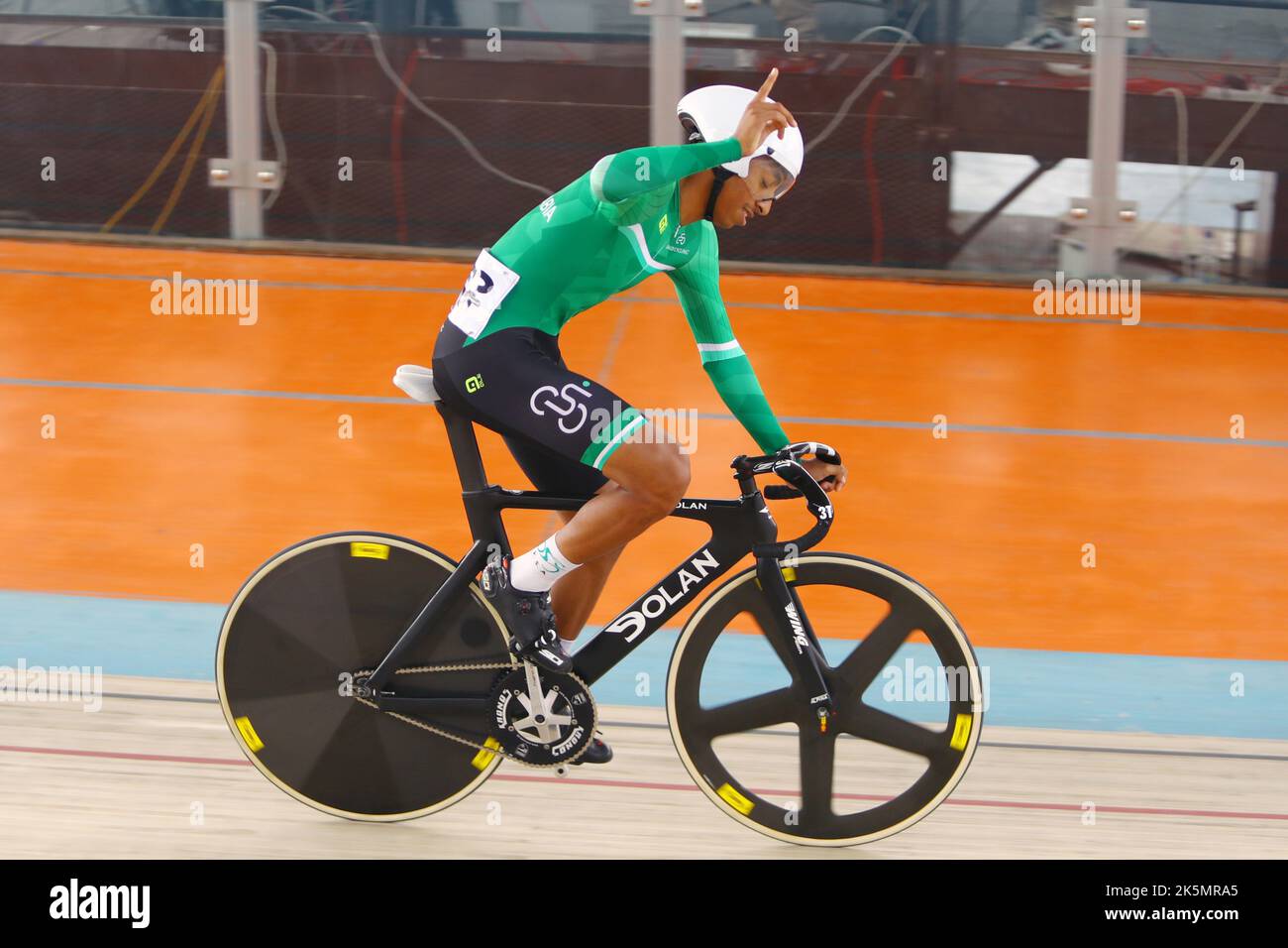 Cairo, Egypt. 9th Oct, 2022. Abdulaziz Aldurayi of Saudi Arabia gestures after finishing the men ...