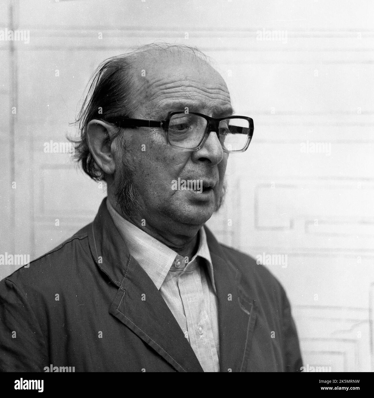 Antonio Berni, Argentine painter, engraver and muralist in his Buenos ...
