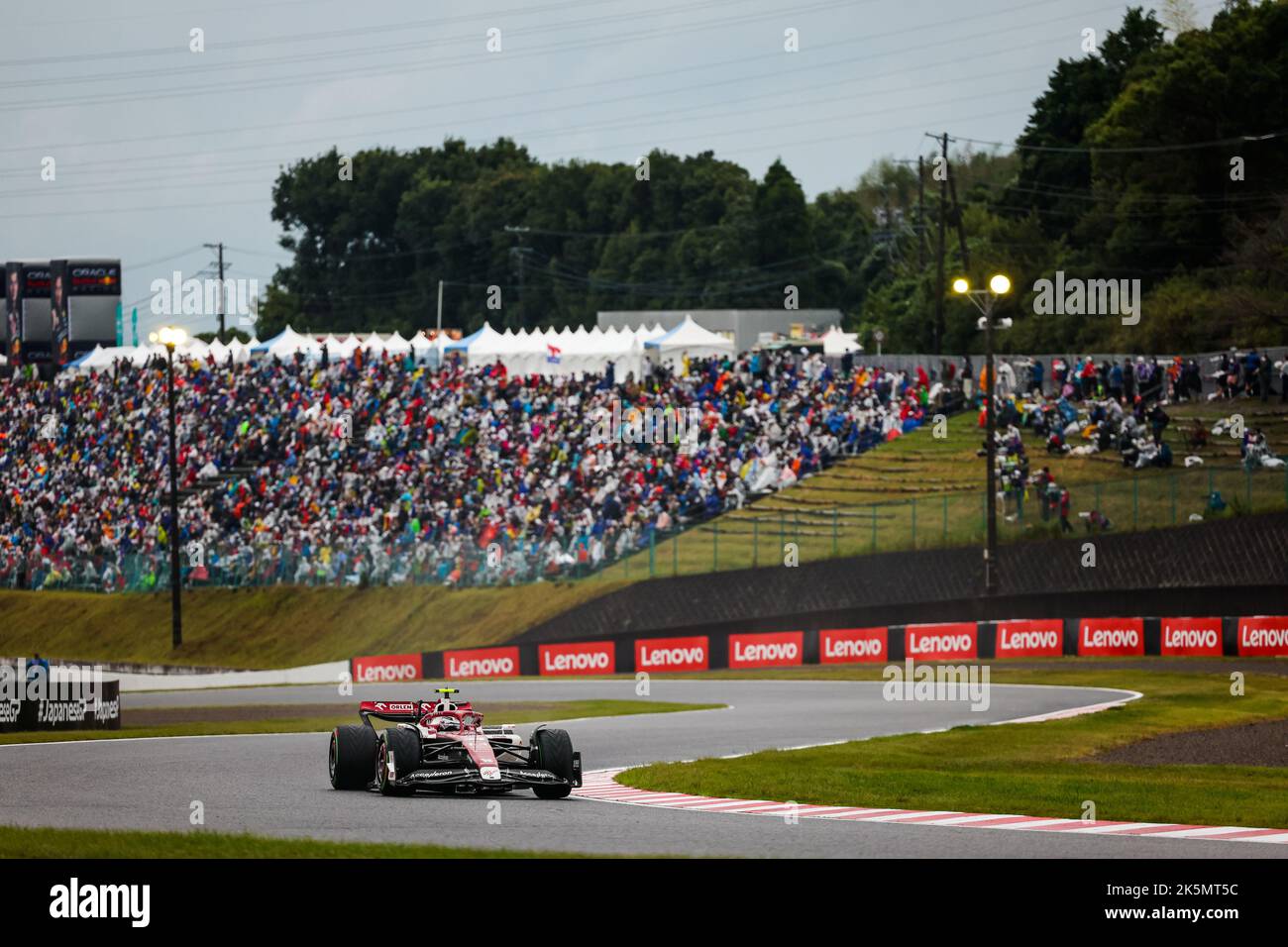 Suzuka, Japan. 9th Oct 2022. 24 ZHOU Guanyu (chi), Alfa Romeo F1 Team ORLEN C42, action during ...