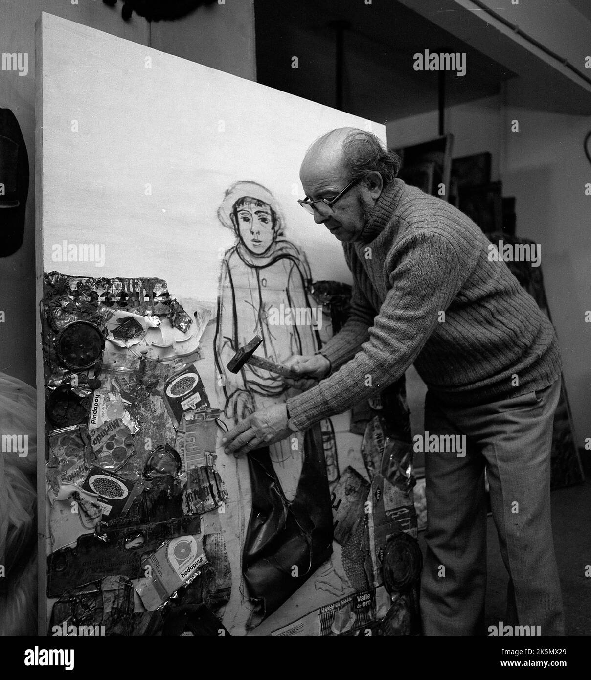 Antonio Berni, Argentine painter, engraver and muralist in his Buenos ...