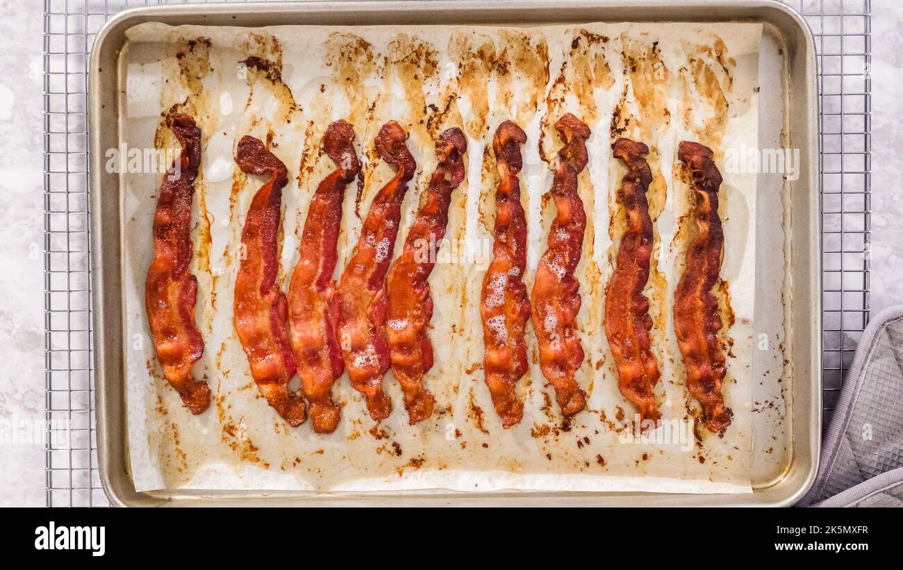 Bacon strips cooking flat lay hi-res stock photography and images - Alamy
