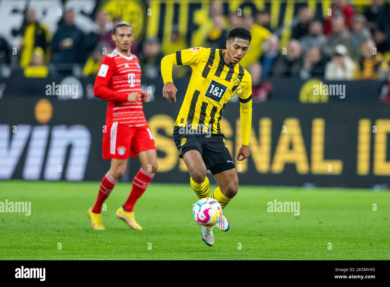 Jude bellingham 2022 bayern hi-res stock photography and images - Alamy