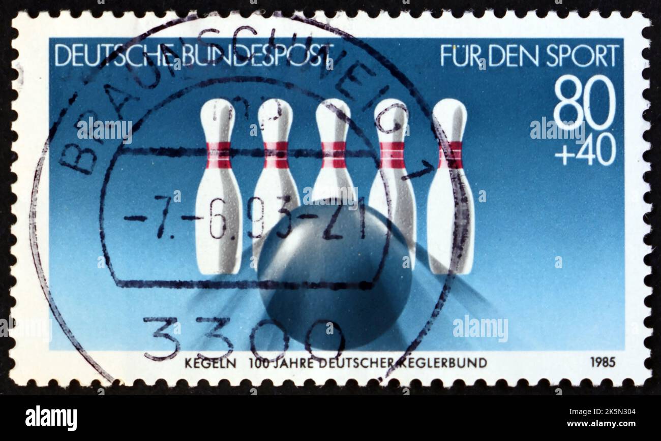 GERMANY - CIRCA 1985: a stamp printed in Germany dedicated to bowling ...