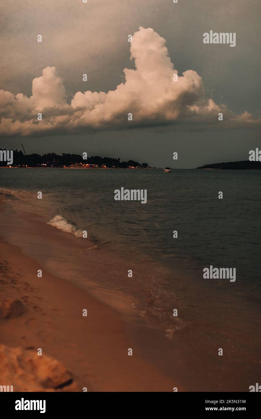 Amazing view sandy tropical beach hi-res stock photography and images ...