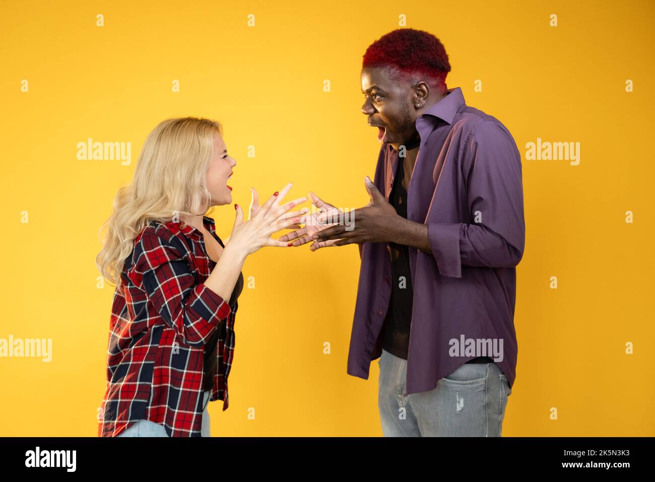 Couple fight. Relationship argue. People conflict. Breakup quarrel ...