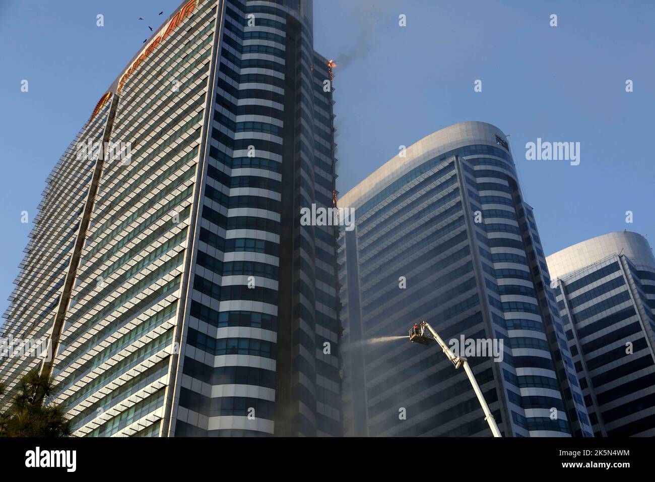 Centaurus building hi-res stock photography and images - Alamy