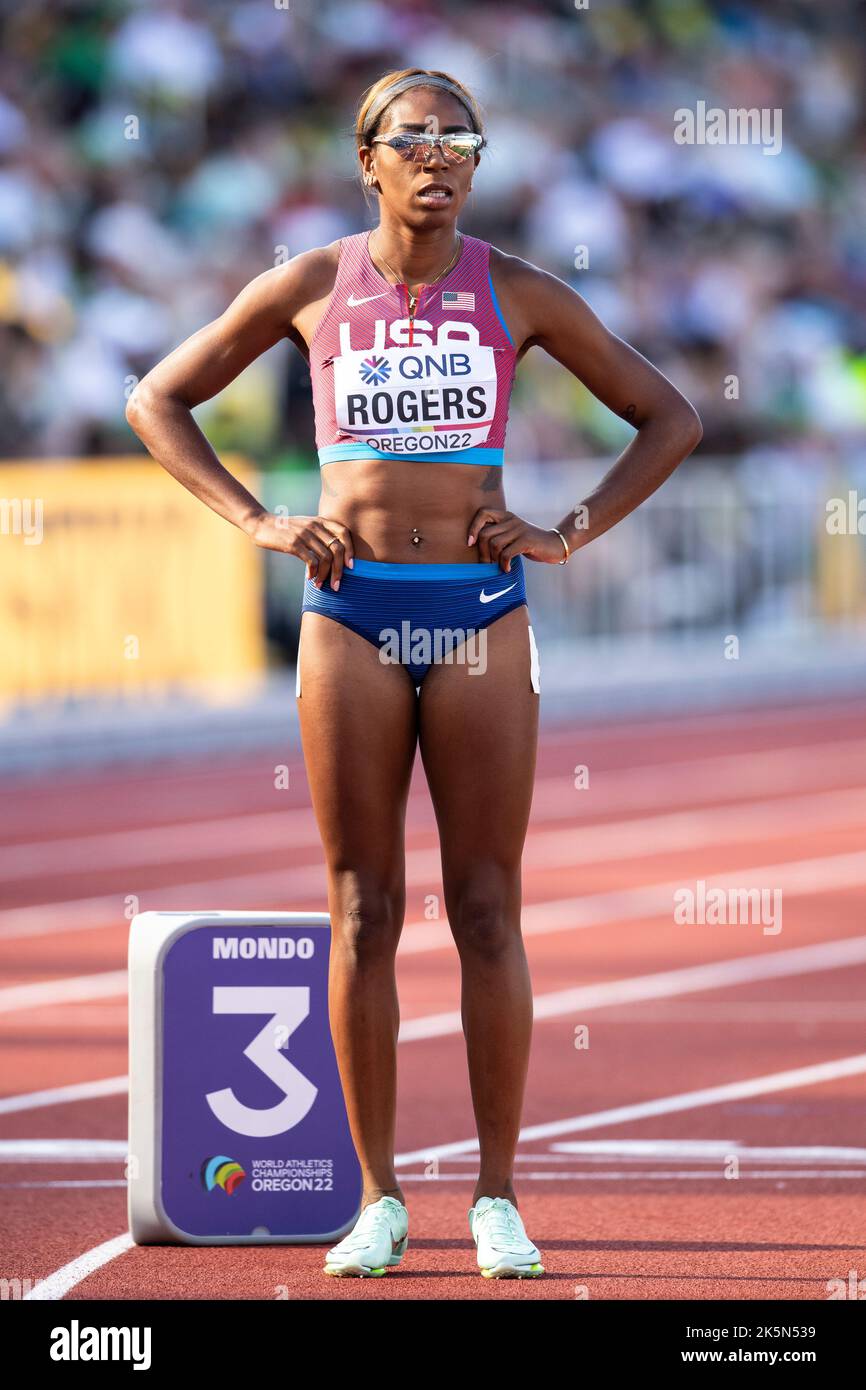 Raevyn Rogers of the USA competing in the women’s 800m heats at the ...