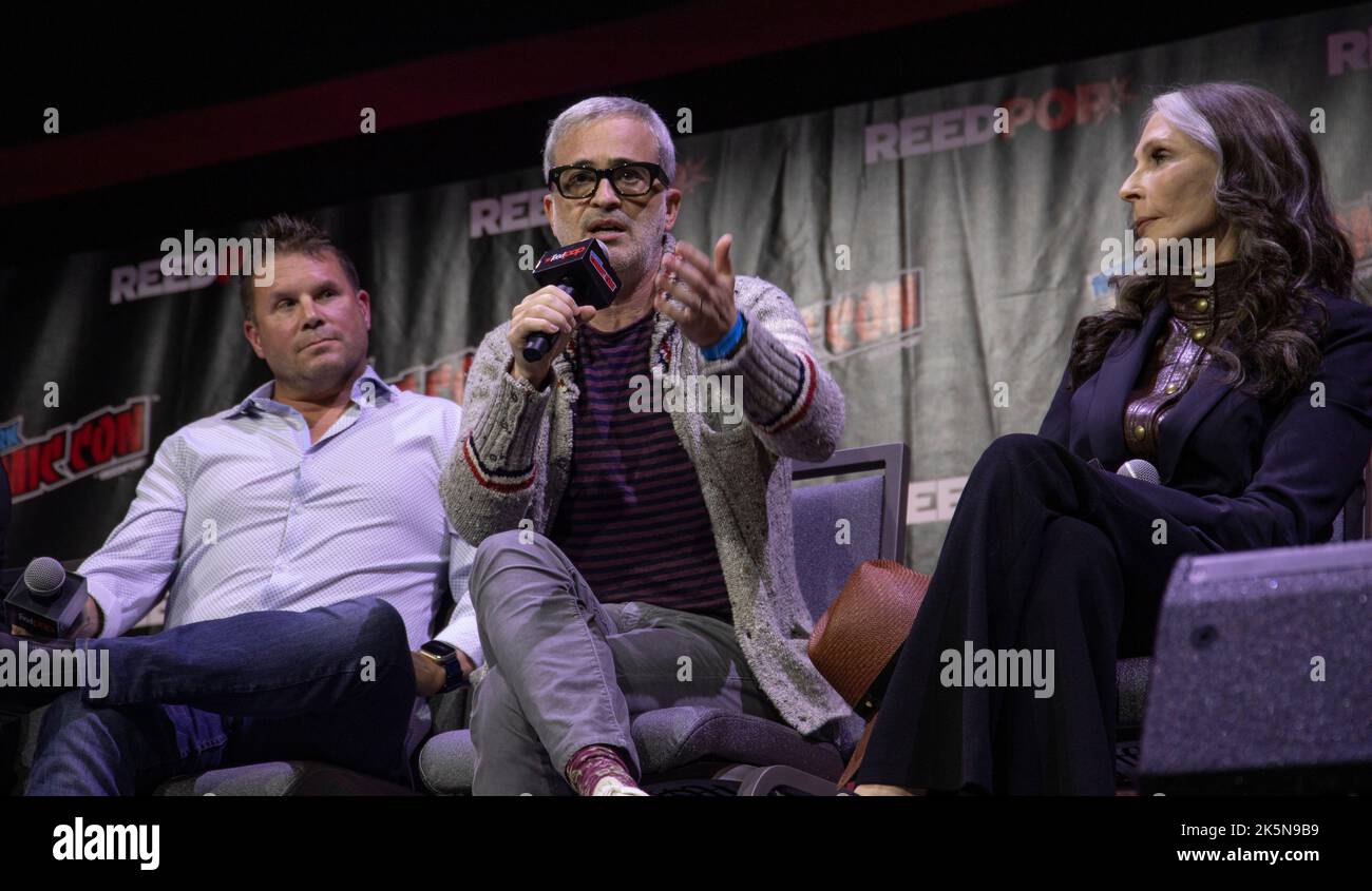 New York, USA. 08th Oct, 2022. Cast members from Paramount Plus's Syar ...