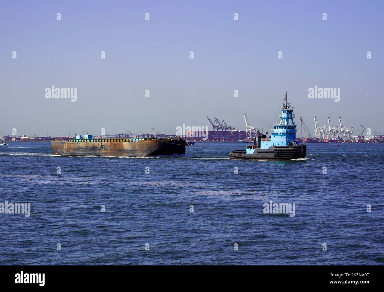 River barge tug at night usa hi-res stock photography and images - Alamy