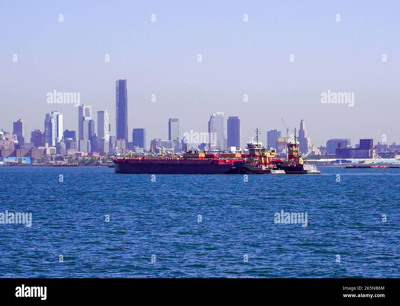 New York, USA. 10/0702022 New York City, NY Barge, Tug Boat on the ...