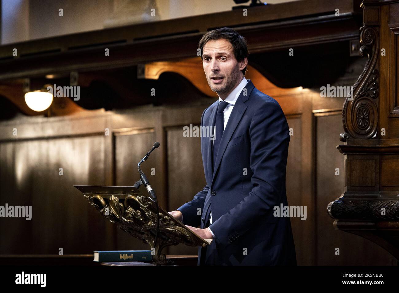 Guest preachers hi-res stock photography and images - Alamy