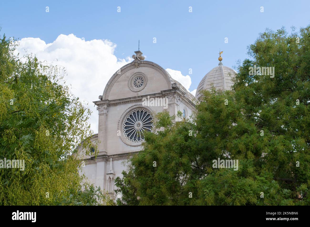 Cathedral of St. Jacob with the rosetta, hidden between the trees ...