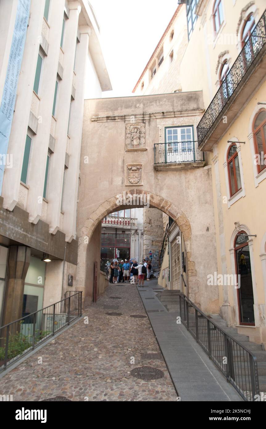 Arco de Almedina, Coimbra, Portugal . The Arco de Almedina was part of ...