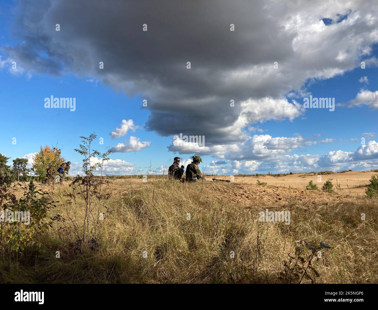Gaiziunai, Germany. 09th Oct, 2022. German soldiers take part in an ...