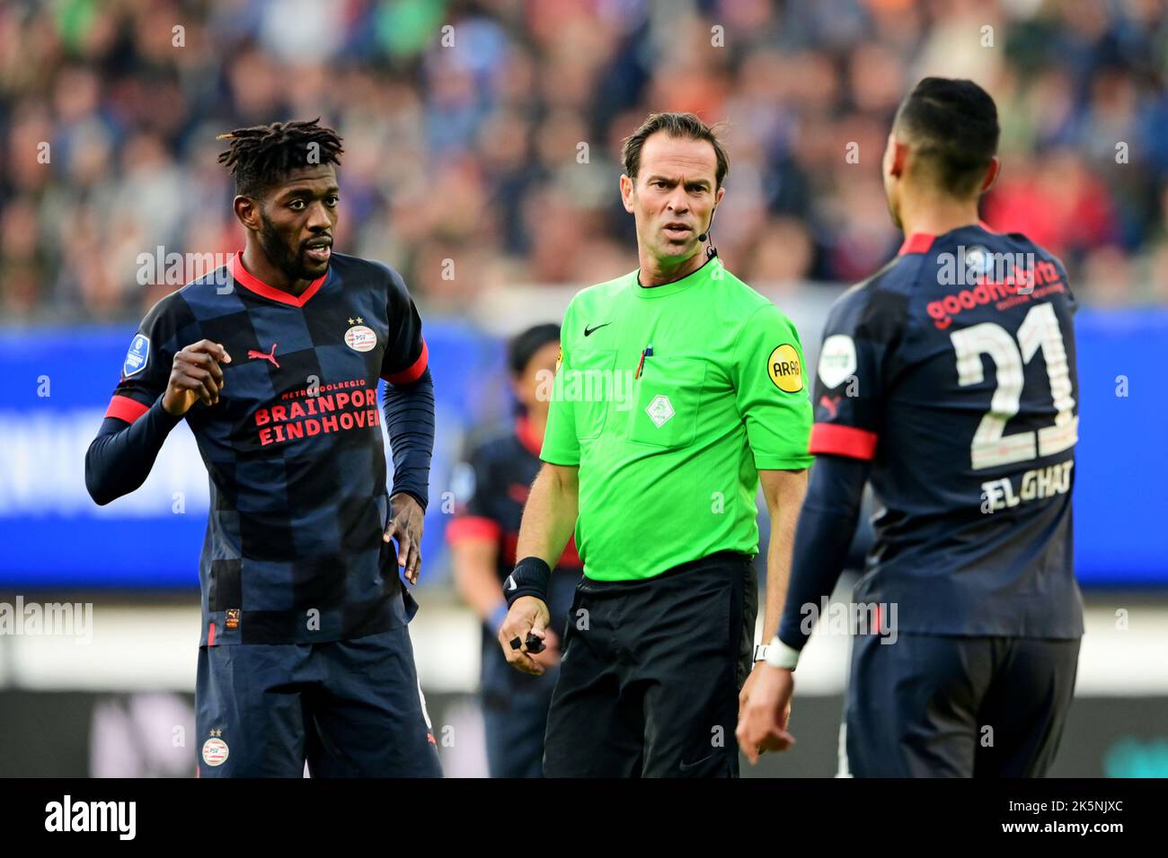 HERENVEEN - Referee Bas Nijhuis during the Dutch Eredivisie match ...