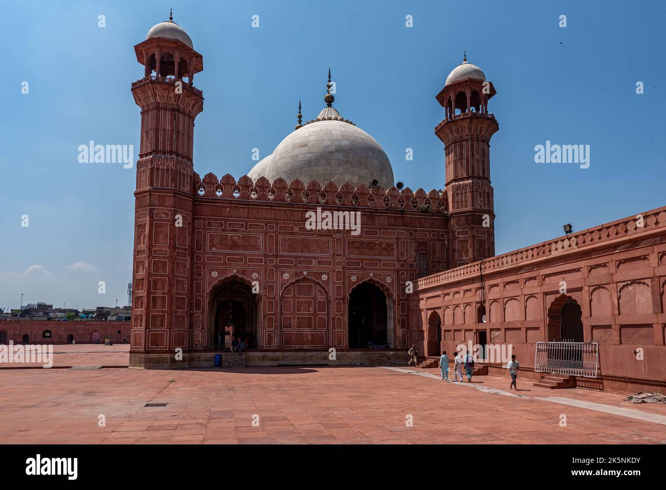 Badshahi Mosque, Fort Lahore, Pakistan Stock Photo - Alamy