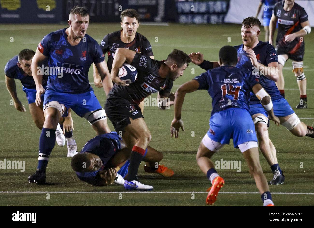 Hong Kong's Men Premiership Rugby between Valley RFC (black red shirts ...