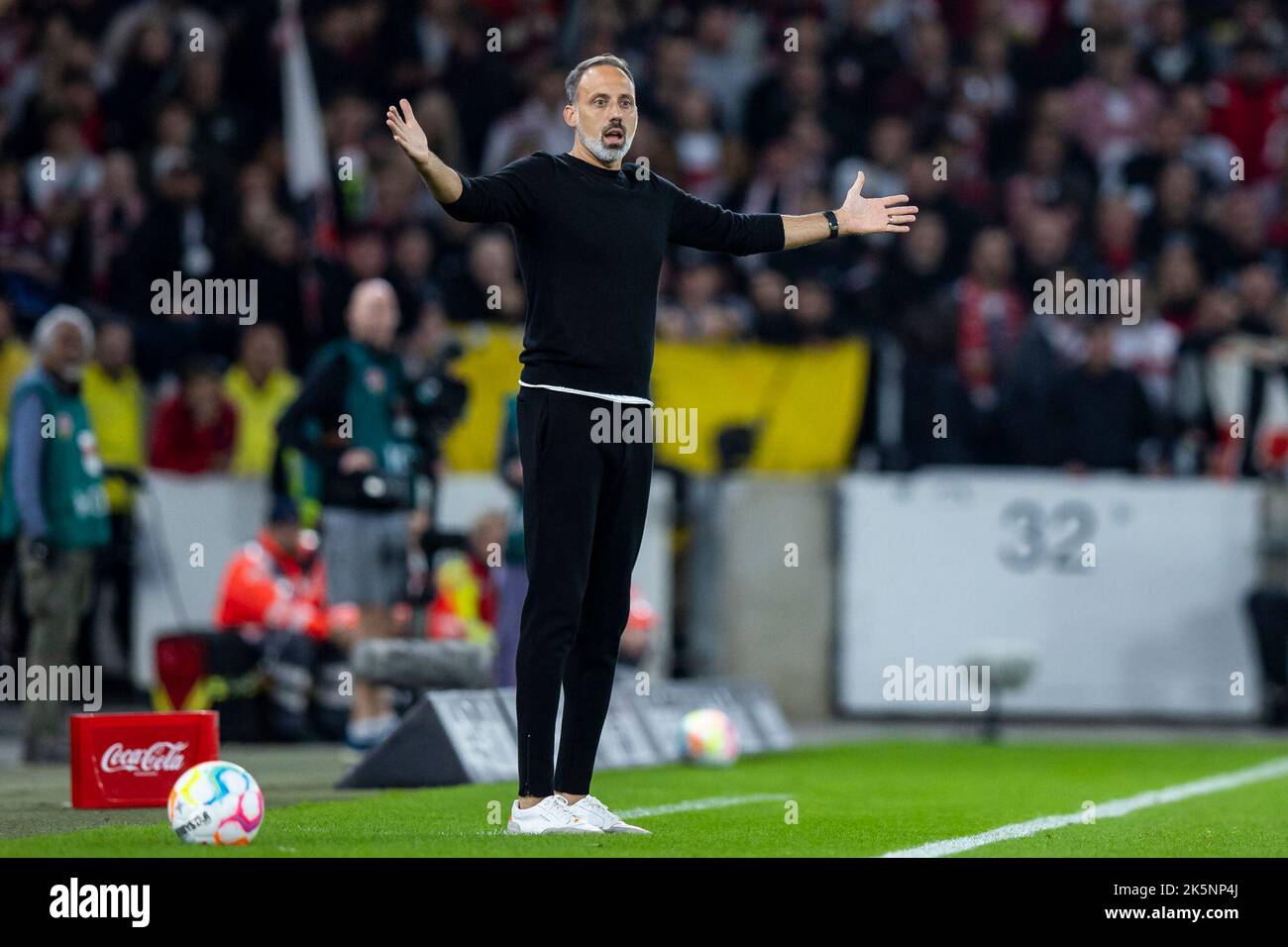 Stuttgart, Germany. 09th Oct, 2022. Soccer: Bundesliga, VfB Stuttgart ...