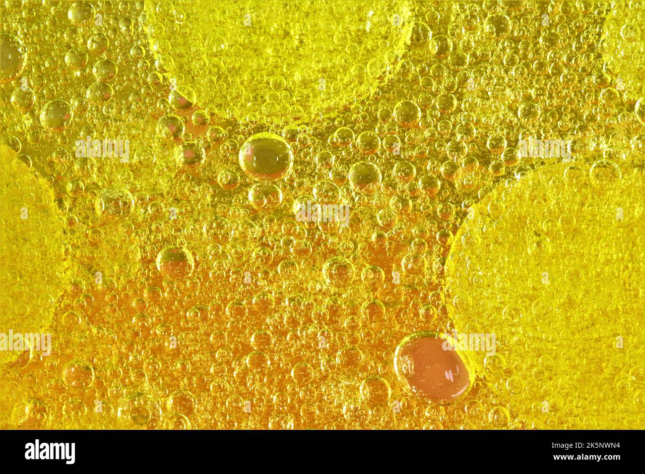 Bubbles floating in space, Screen savers & backdrops, Abstract ...